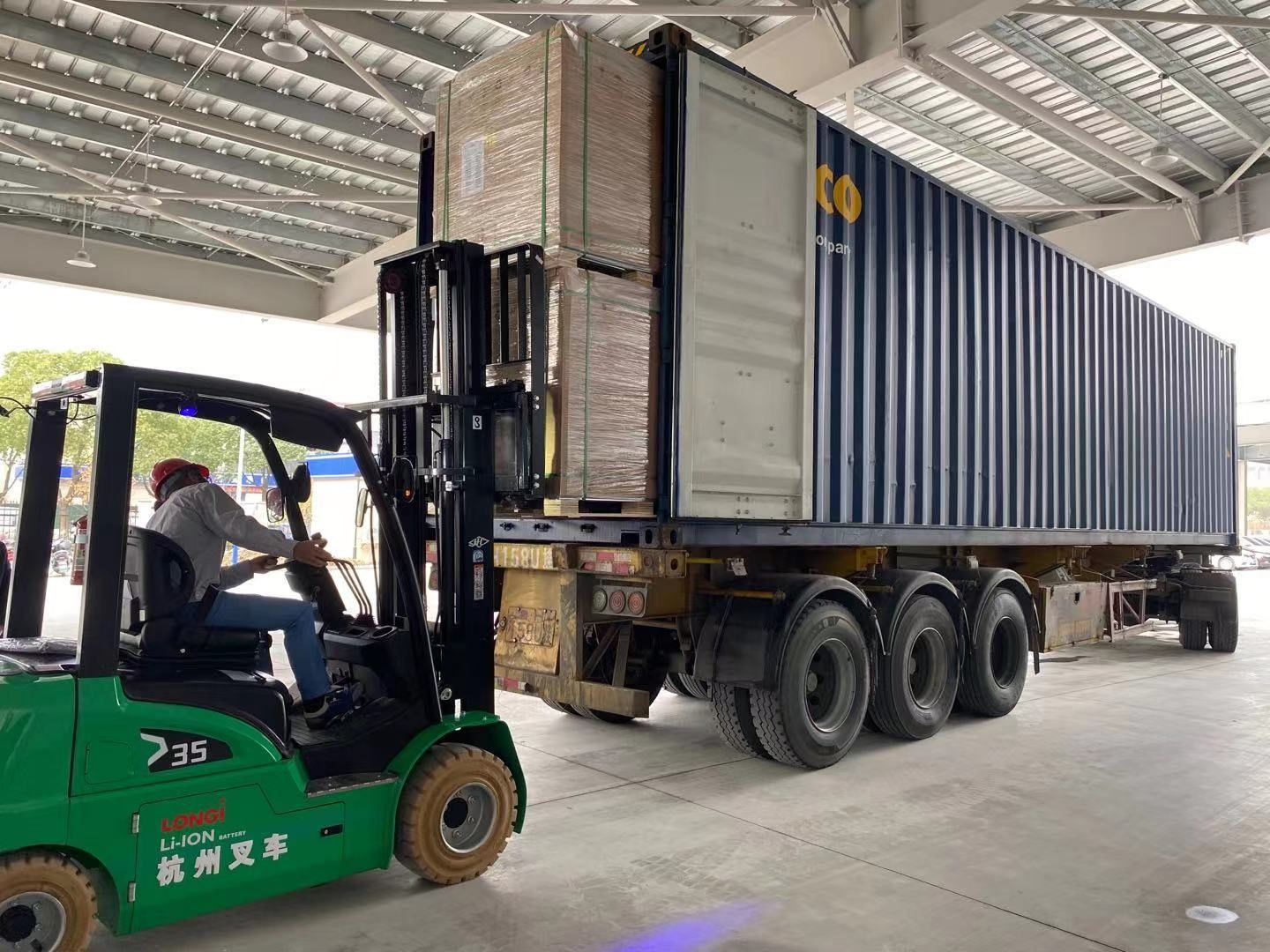 First overseas order of LONGi Hi-MO 5 modules shipped to U